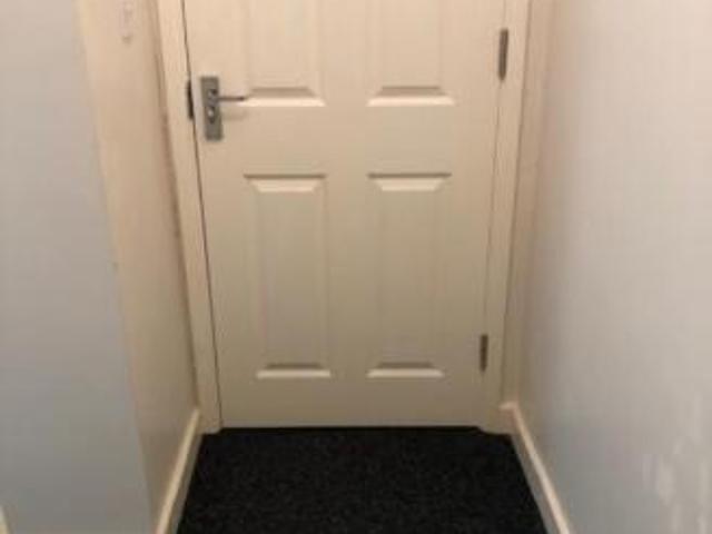 Studio flat for rent in Foleshill Road, Flat 14, Foleshill, Coventry, Cv6 5ah, CV6