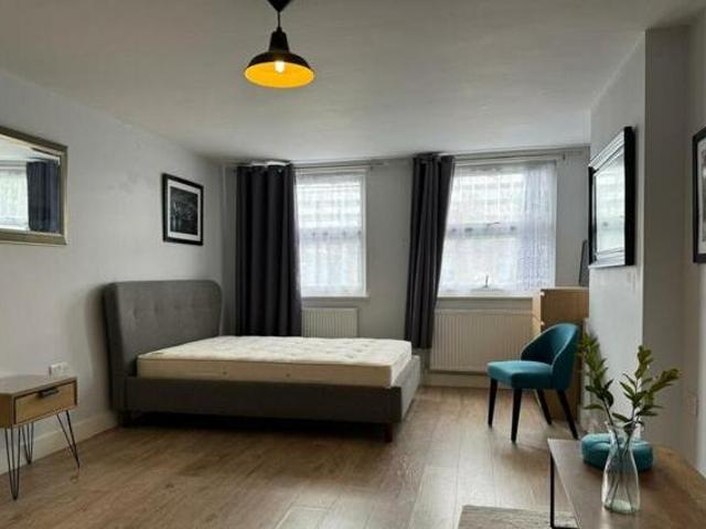 Studio Flat For Rent In Forest Gate