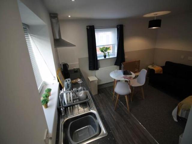 Studio flat for rent in Forman Street, Derby, DE1