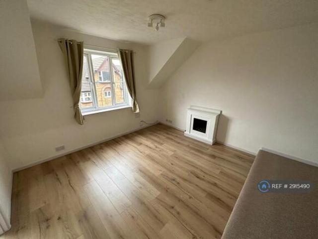 Studio flat for rent in Foster Hill Road, Bedford, MK40