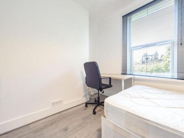 Studio flat for rent in Flat, Callcott Road, Kilburn, London, NW6