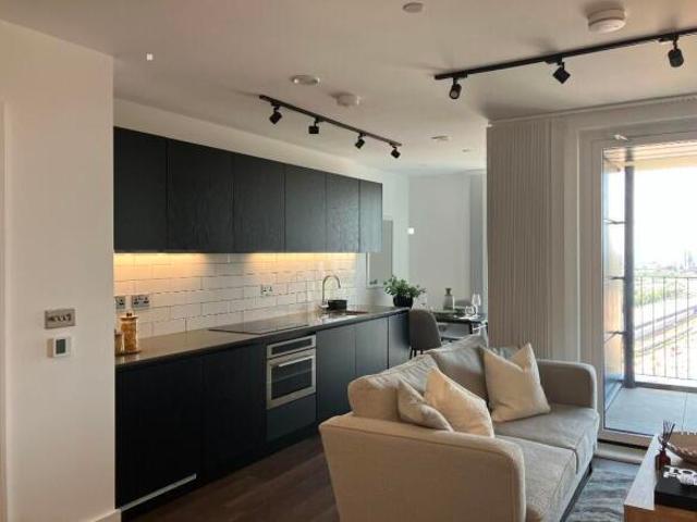 Studio flat for rent in Flat 1804, Mitre Yard, 104 106 Scrubs Lane, London, NW10