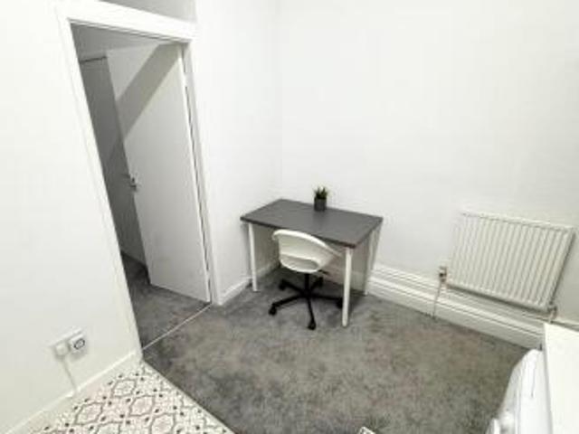 Studio flat for rent in Flat 3, 32 Kelso Road, LS2 9PR, LS2
