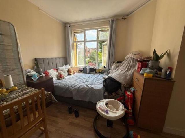 Studio flat for rent in Flat 5, Kelvin Avenue, London, N13