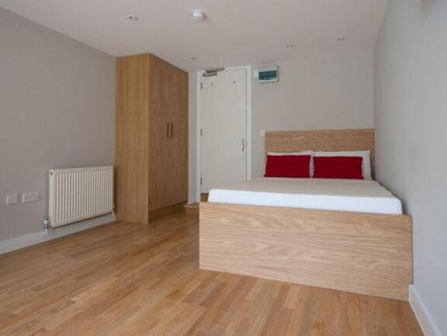 Studio flat for rent in Flat 6, 586 Harrow Road, Maida Hill, W10