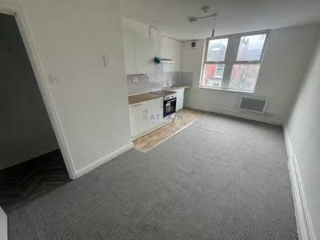 Studio flat for rent in Flat 6, Empress Road, Derby, DE23