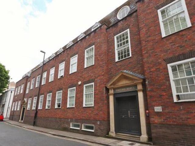 Studio Flat For Rent In Frogmore Street, Bristol