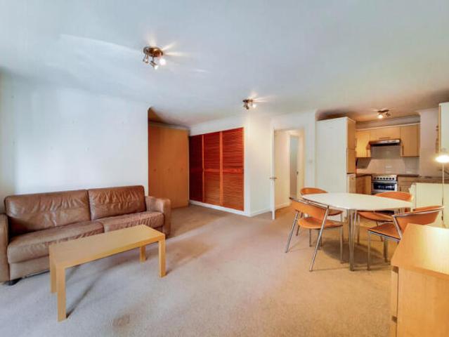 Studio flat for rent in George Leybourne House, Fletcher Street, E1