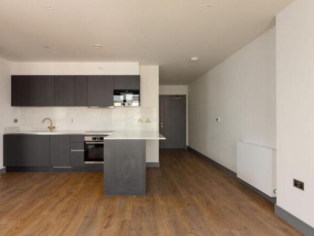 Studio flat for rent in Gessner Apartments, Watermead Way, Tottenham Hale, N17 9RF, N17