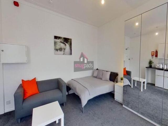 Studio flat for rent in Gildabrook Road, Salford, Manchester, M30