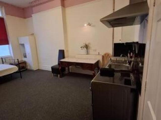 Studio flat for rent in Gloucester Road Avonmouth Pill, Bristol, BS11