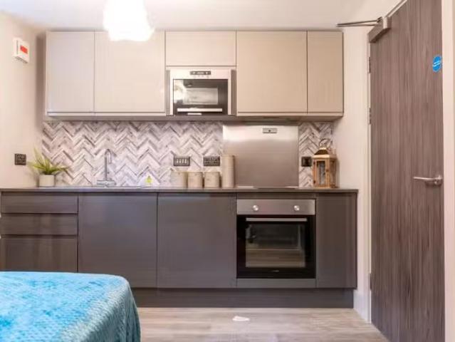 Studio flat for rent in Gloucester Road, Bristol, BS7