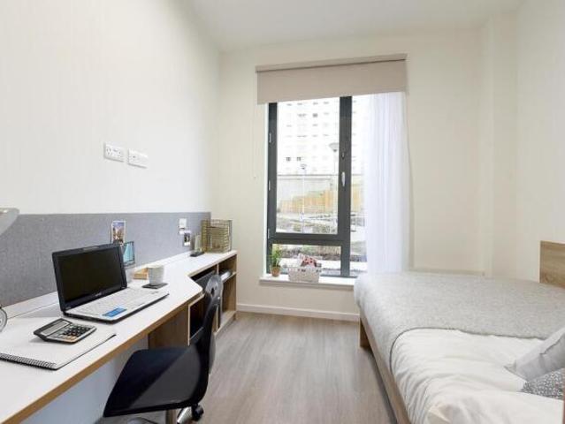 Studio flat for rent in Glasgow | Student | September, G4