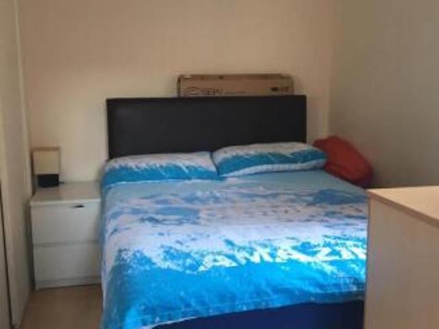 Studio flat for rent in Glenville Grove, London, SE8