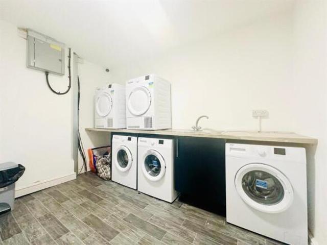 Studio flat for rent in Ground Floor Studio, Derby Road, Nottingham, NG7