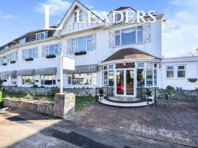 Studio flat for rent in Grange Road, Bournemouth, BH6