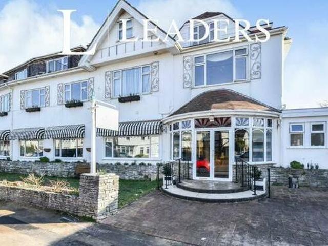 Studio flat for rent in Grange Road Southbourne BH6