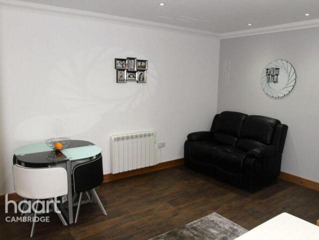Studio flat for rent in Green End Road, Cambridge, CB4