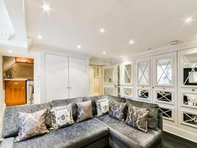 Studio Flat For Rent In Hampstead, London