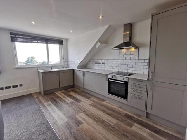 Studio flat for rent in Hanover Street, Swansea, SA1