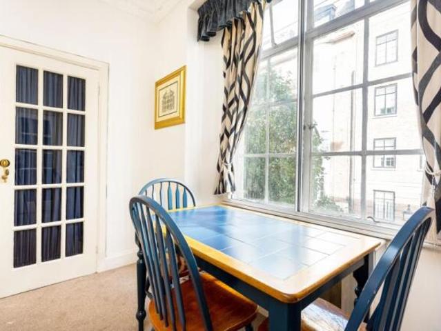 Studio flat for rent in Hallam Street, Marylebone, London, W1W