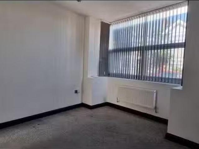 Studio flat for rent in Harefield Road, Coventry, CV2