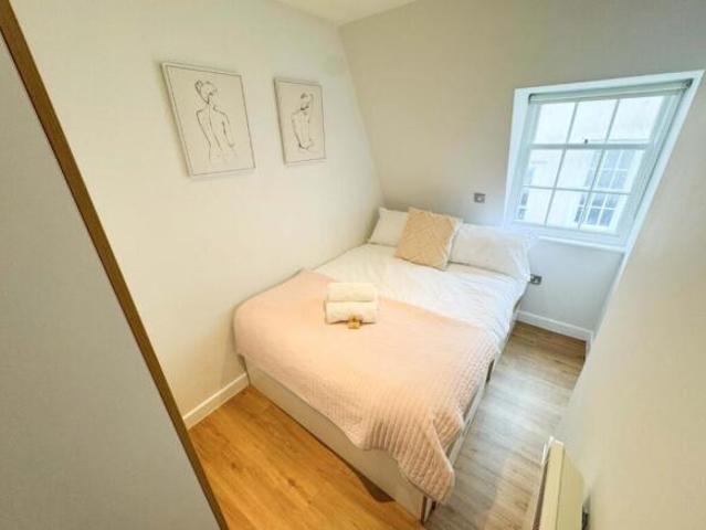 Studio flat for rent in Harford House, Frogmore Street, Bristol, BS1