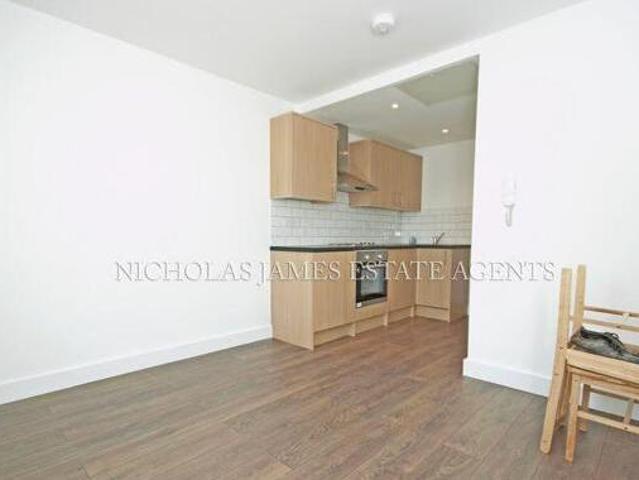 Studio Flat For Rent In Haringey, London