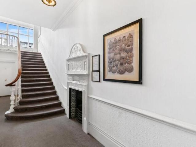 Studio flat for rent in Harrington Gardens, South Kensington, SW7