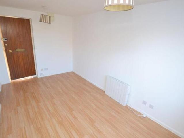 Studio flat for rent in Harris Close, Churchdown, GL3
