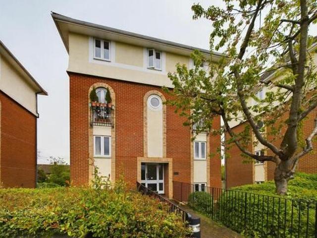 Studio Flat For Rent In Hatfield