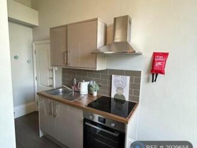 Studio flat for rent in Hazel Court, London, W2