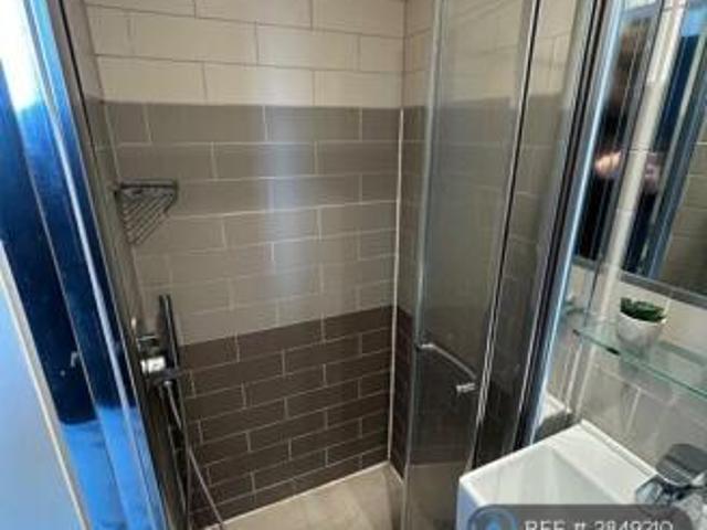 Studio flat for rent in Hazel Court, London, W2
