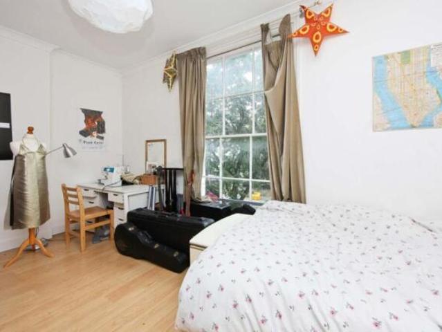 Studio flat for rent in Hemingford Road, Barnsbury, N1