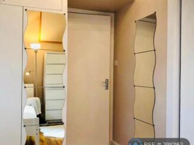 Studio flat for rent in Hendon Way, London, NW2