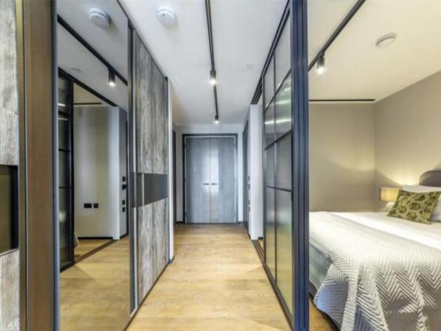 Studio flat for rent in Hewett Street, Shoreditch, EC2A