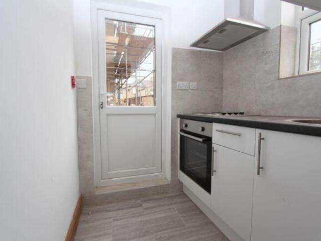 Studio flat for rent in High Road, Wood Green N22