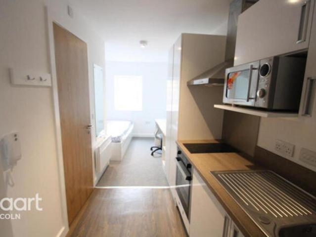 Studio flat for rent in High Street, Lincoln, LN5