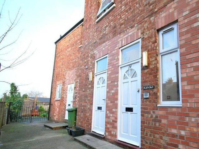 Studio flat for rent in High Street Rusthall TN4