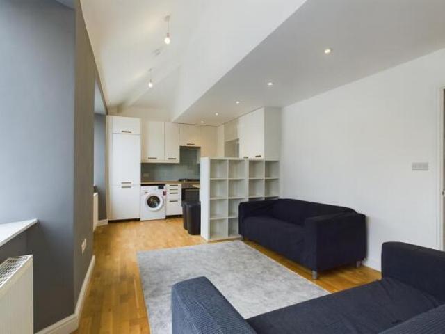 Studio flat for rent in High Street, Staple Hill, Bristol, BS16
