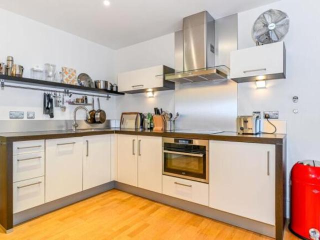 Studio flat for rent in Highbury Stadium Square, Highbury, London, N5