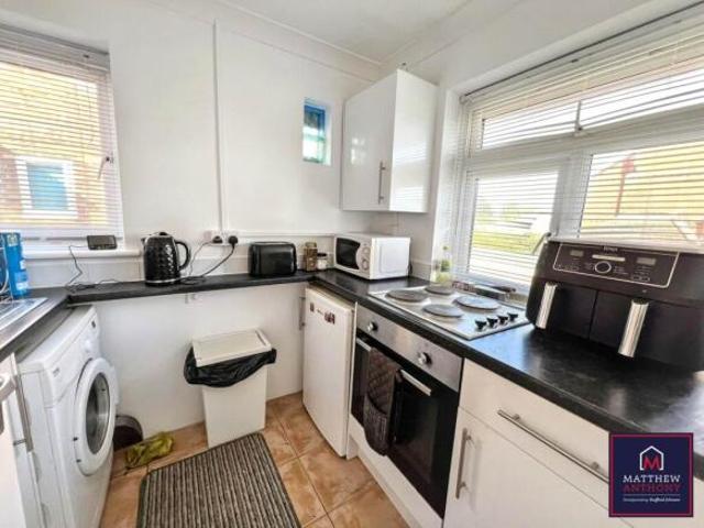 Studio flat for rent in Highdown Avenue, Worthing, BN13