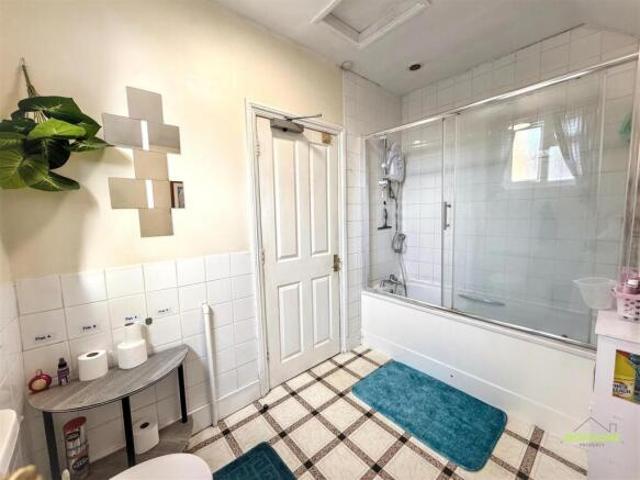Studio flat for rent in Highland Road, Bromley, BR1