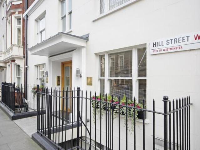 Studio flat for rent in Hill Street, Mayfair, London, W1J