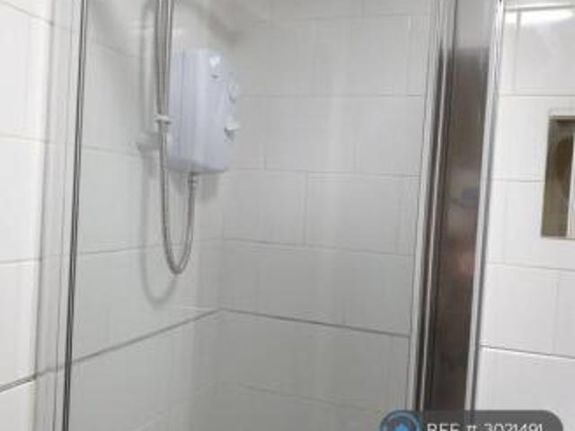 Studio flat for rent in Honeysuckle Drive, Liverpool L9