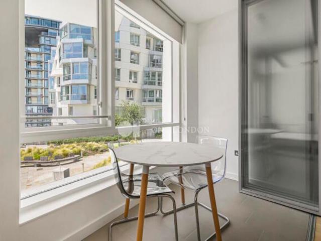 Studio flat for rent in Holmby House, Battersea Power Station, London, SW11