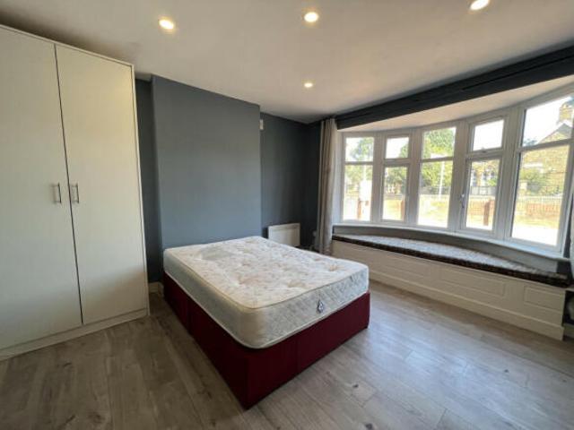 Studio flat for rent in, Hounslow, TW5