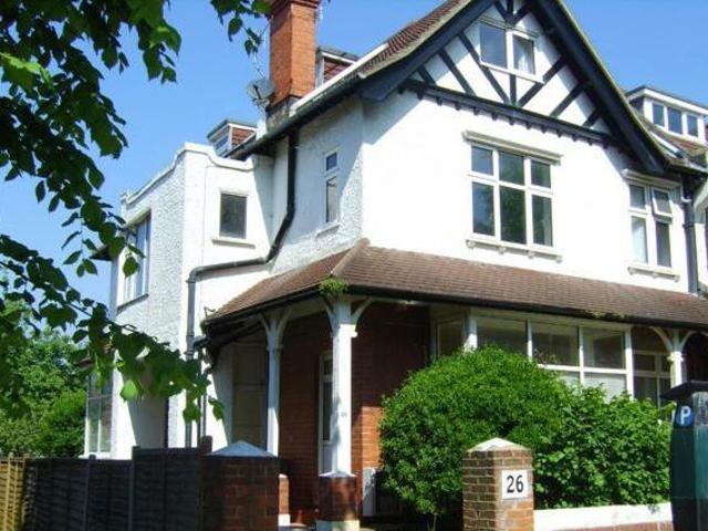 Studio Flat For Rent In Hove, East Sussex