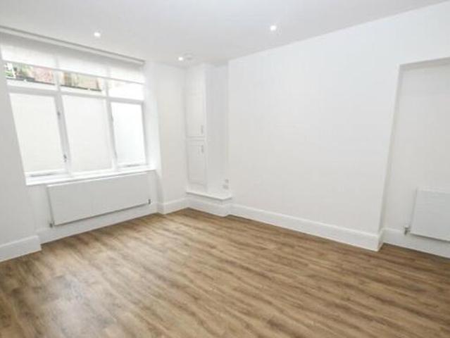 Studio Flat For Rent In Hove, East Sussex