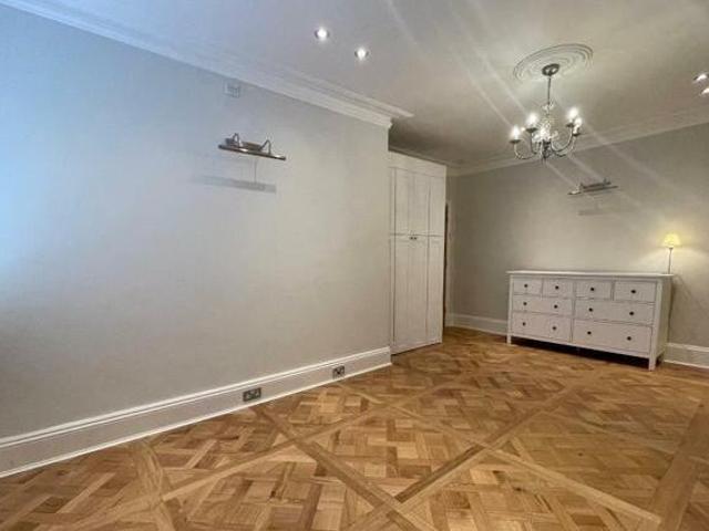 Studio Flat For Rent In Hove, East Sussex